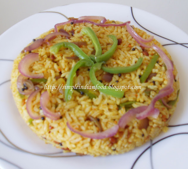Simple Indian Food- An Easy Cooking Blog: Onion capsicum rice