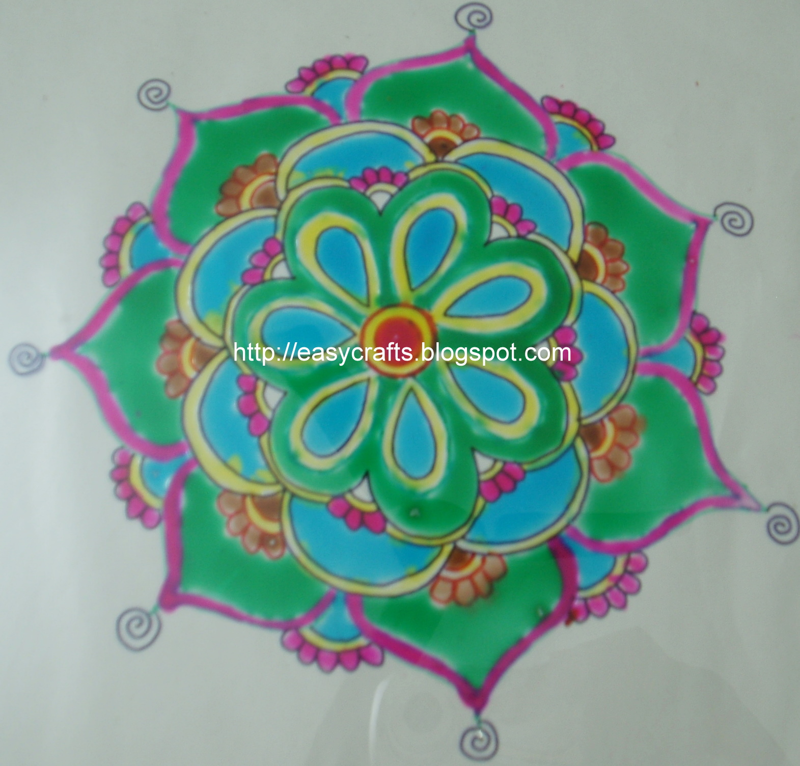Easy Crafts - Explore your creativity: OHP sheet rangoli