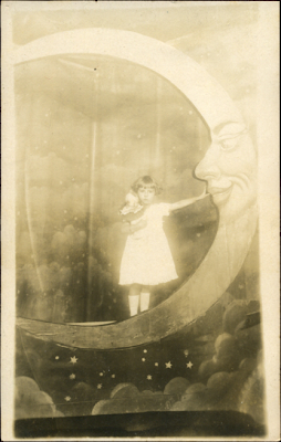 The Constant Gatherer: Paper Moon Photos