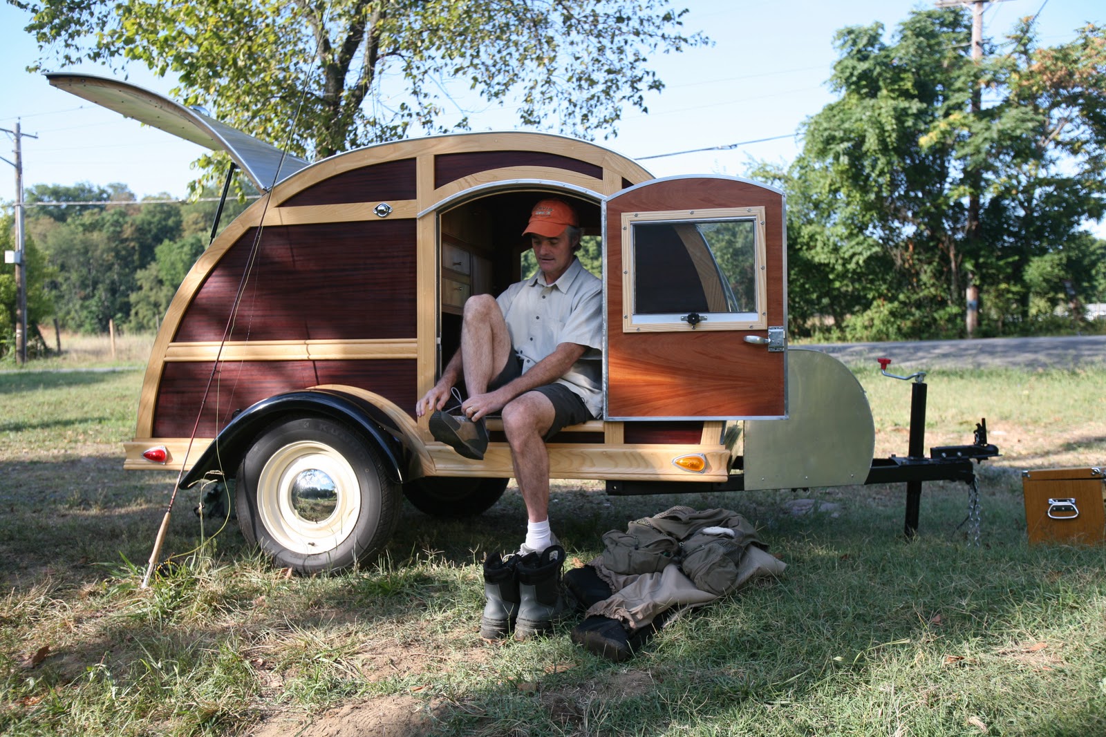 Imperchorstra: Silver Tears campers