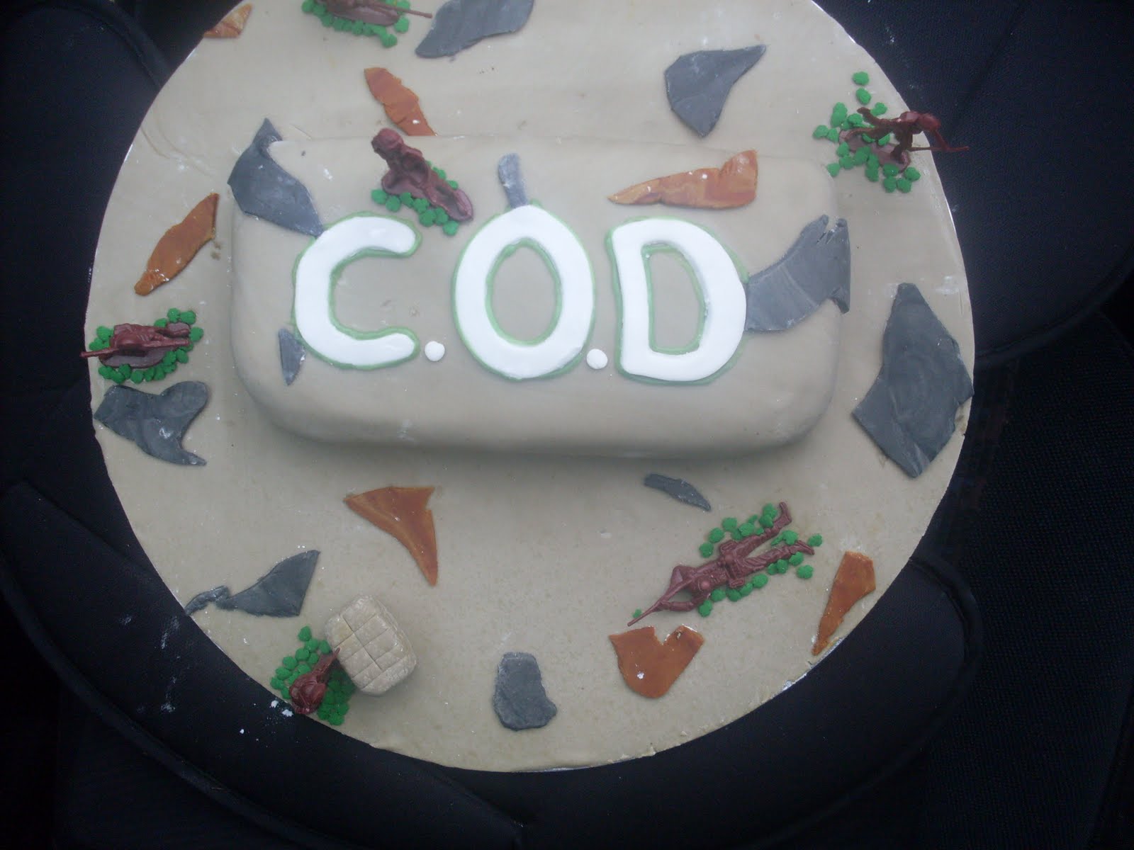Icing on the cake: C.O.D Call Of Duty Birthday cake..