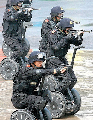 Segway X2, un vehiculo de asalto ideal. | ArmasAdictos