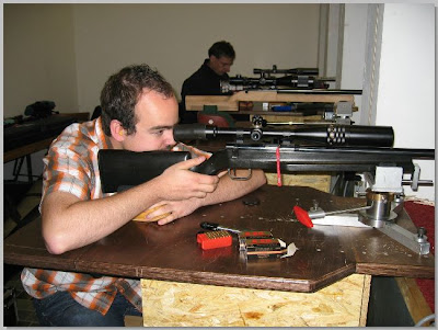 04.09 | ArmasAdictos