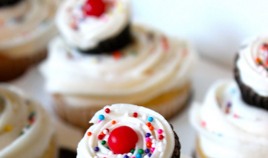 Baked Perfection: Sugar Cookie Cupcakes with Very Vanilla Frosting and ...