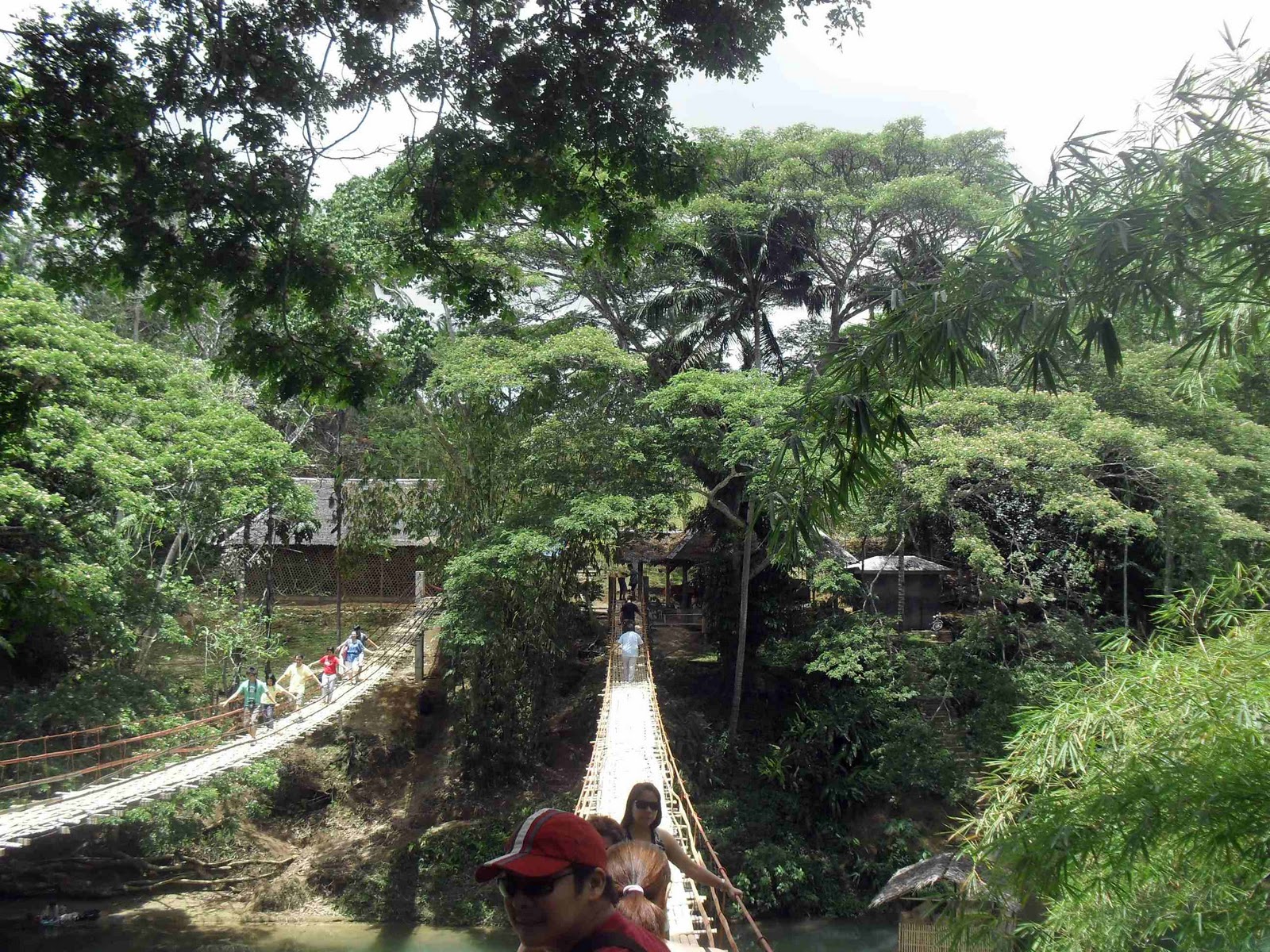 Pinoy Roadtrip: Hanging Bridge of Bohol