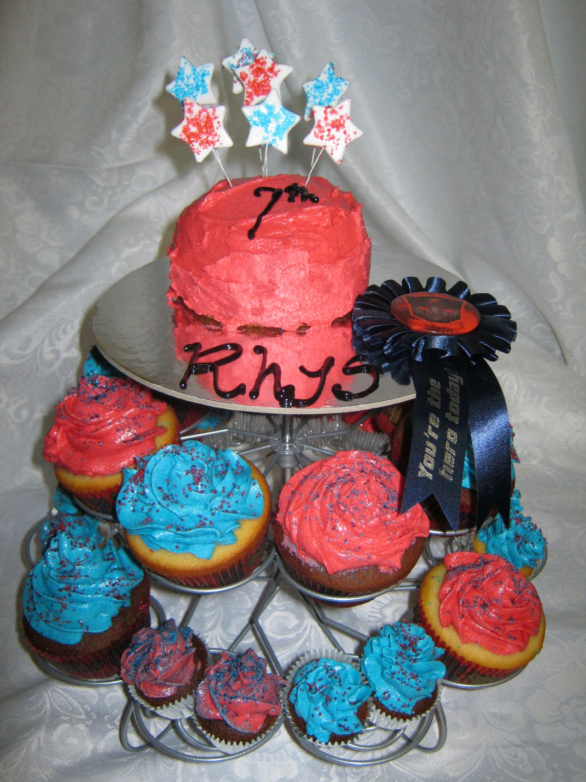 OMG... It's Cupcakes...: 7th Birthday Cupcakes