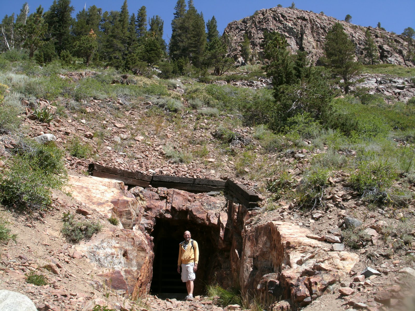 Adventures on the Road: Mammoth Consolidated GOLD MINE visit