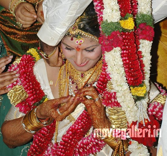 test: Rambha Wedding Pictures, Ramba Wedding Photos, Rambha Marriage Photos