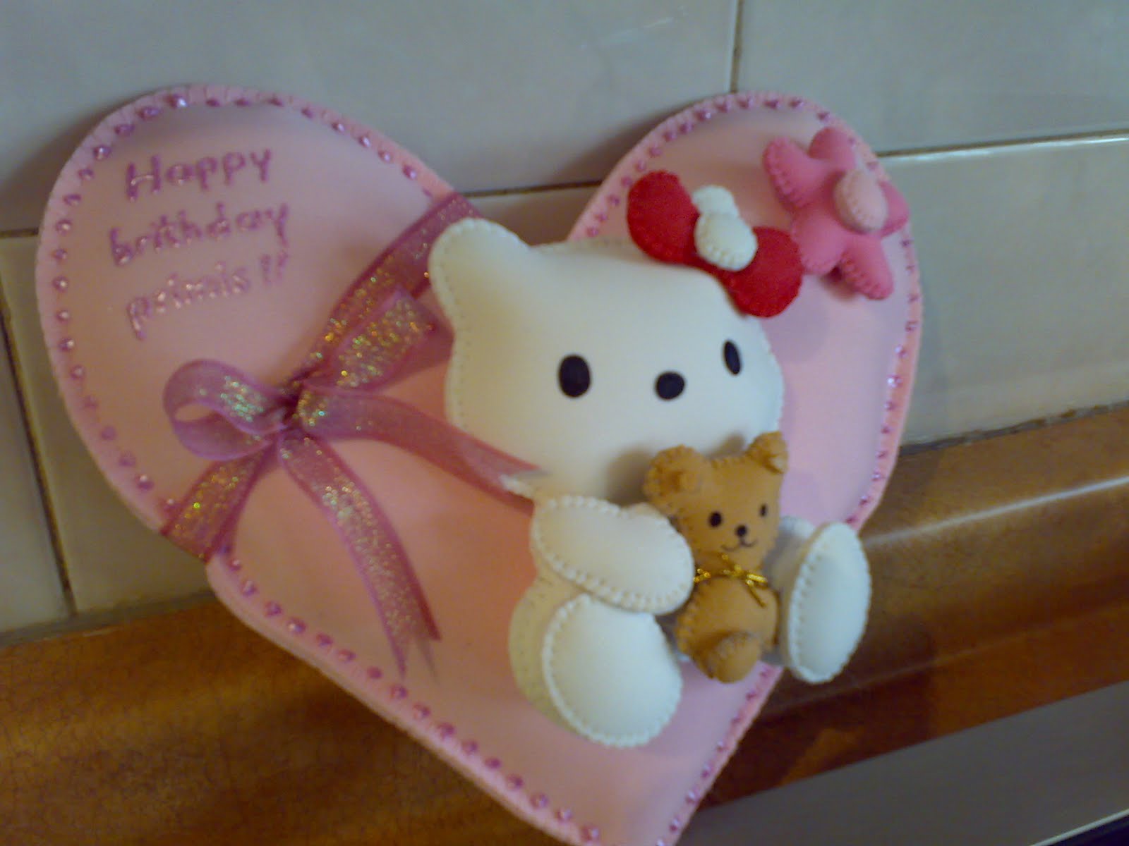 CREACIONES LUZMA: CORAZONES EN FOMI