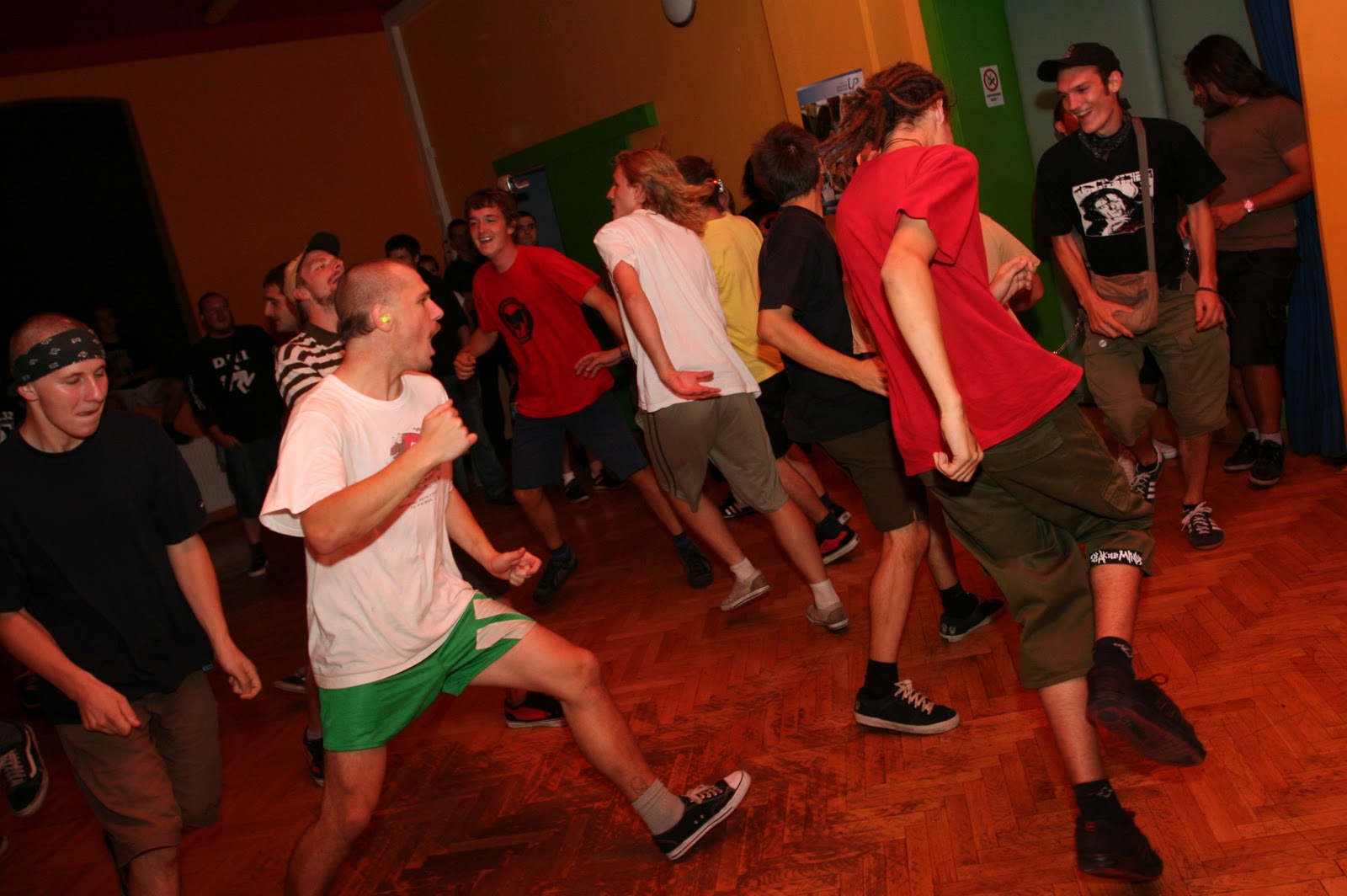 vaselinexchildren.blogspot.com: THE STORY OF xVCx + MK FRIENDSHIP part 1