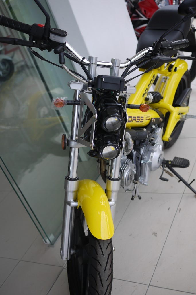Below 300cc: Momos MadAss 125