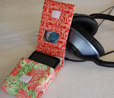 Junie Moon: iPOD Case and Headphones Bag