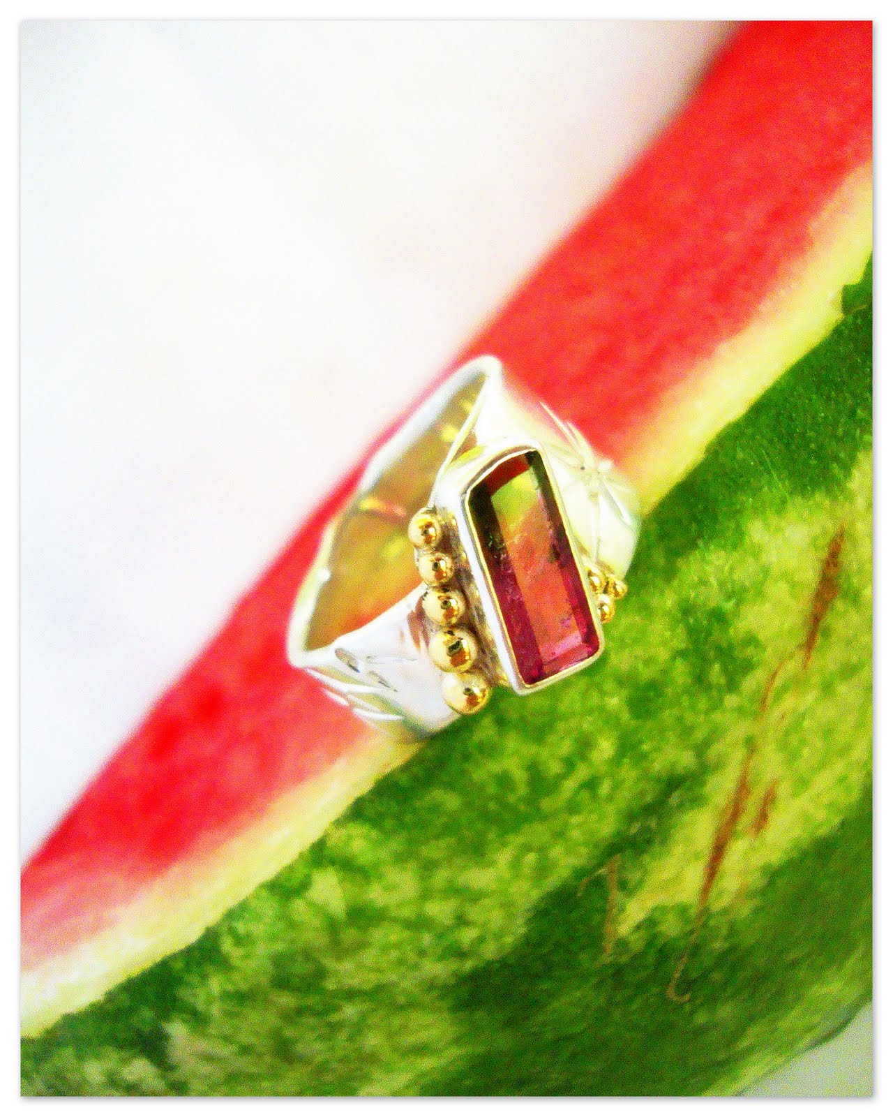 EK Art Jewelry Tamarindo Costa Rica: Juicy watermelon gold ring