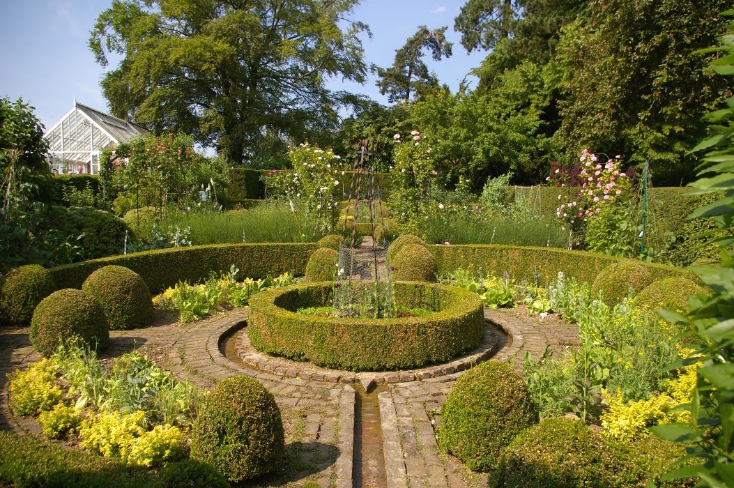 John Grimshaw's Garden Diary: Icomb Place