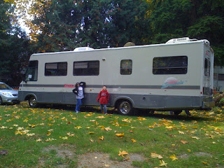 Poulin Family: 1993 Itasca Suncruiser 34 Foot Class A Motorhome