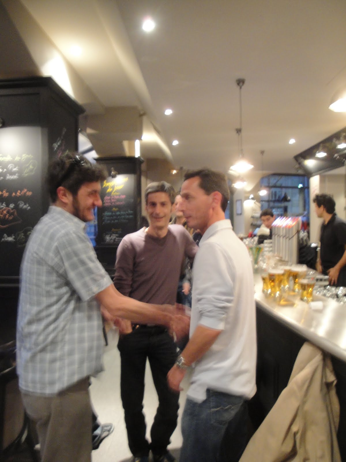 Canal Saint-Martin Echecs: 62ème et 63ème : les sacres de Peter ...