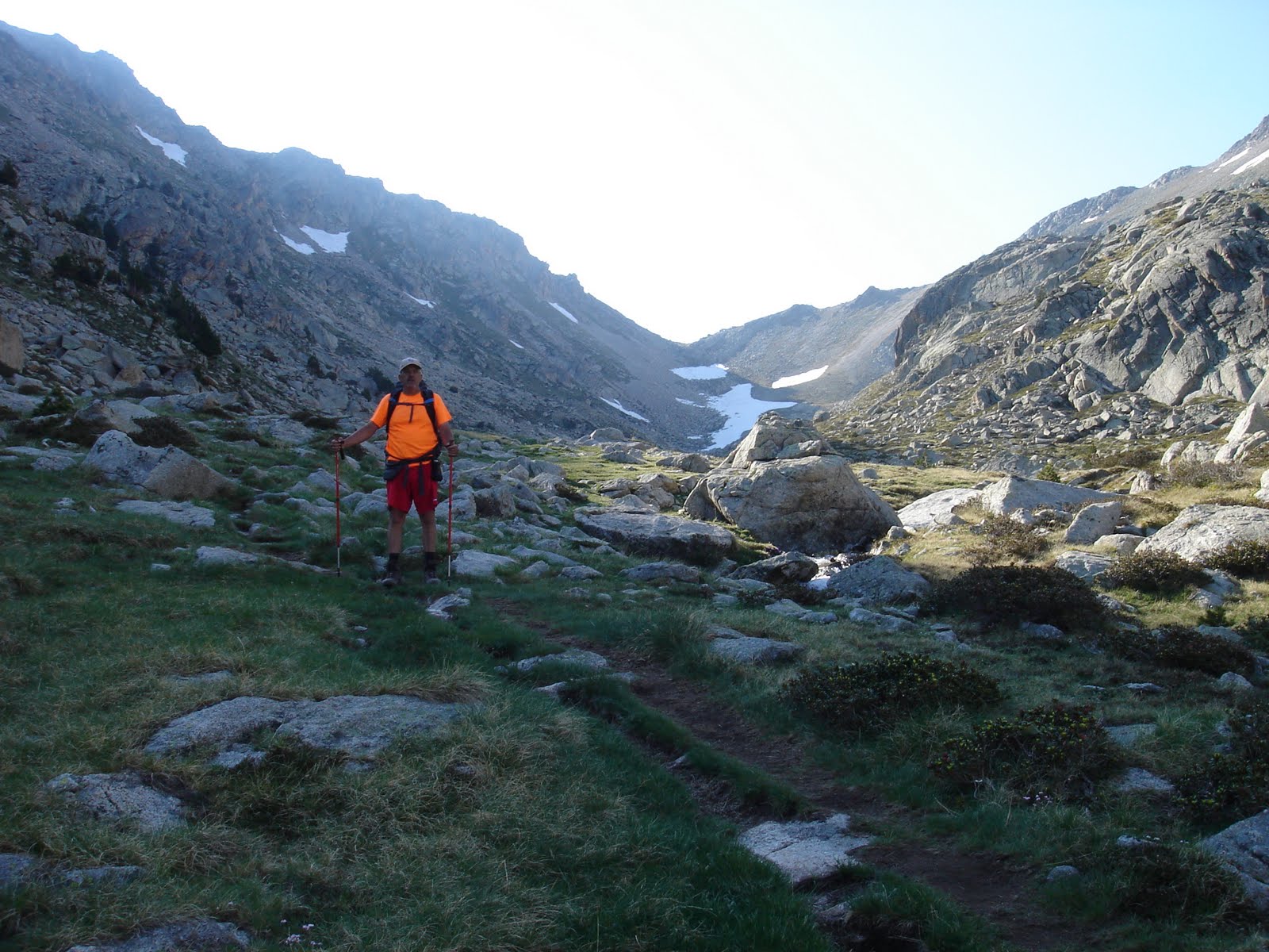 TOT MUNTANYA: Carros de Foc 6: Refugi d'Estany Long- Pic de Dellui 2805 ...