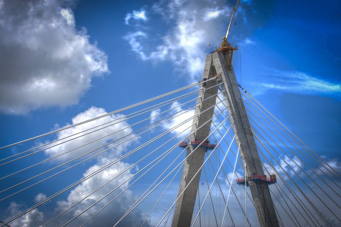 Hyperblogal: Christopher S. Bond Bridge