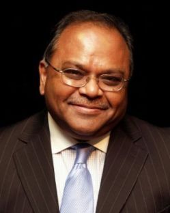 Ken Chapman: Satya Das & Ezra Levant Square Off Over Oil Sands at LitFest.