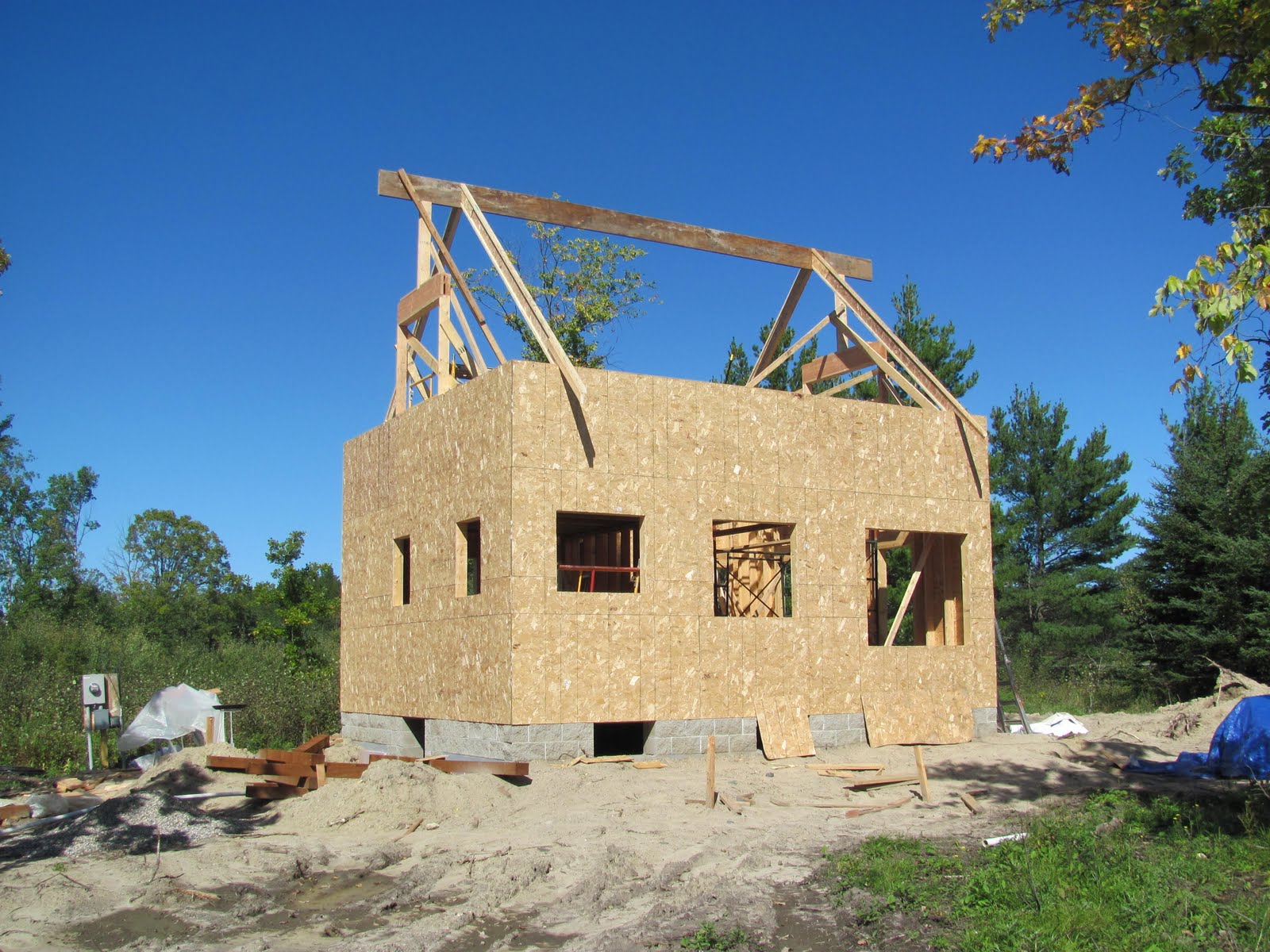 Jon's Minnesota Cabin: Setting Rafters