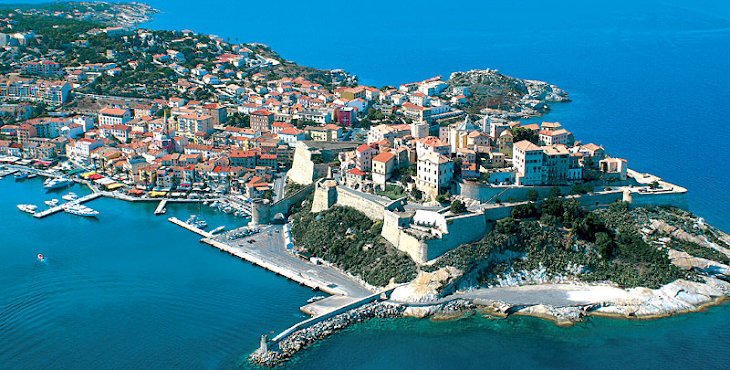 Ville de Calvi: Géographie