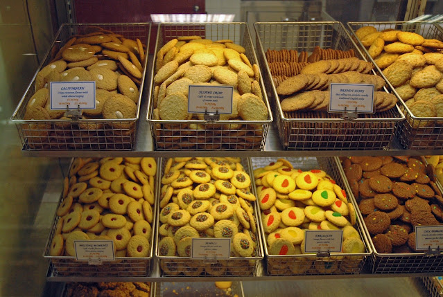 Eating in Singapore - Takashimaya Food Hall