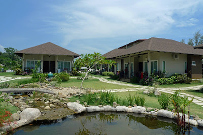 Kuching Travel - The Retreat at Siar Beach