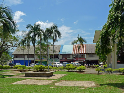 Kuching Travel - Lundu Town