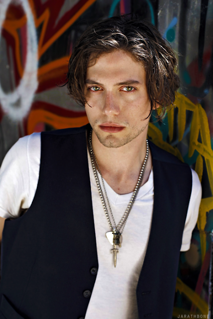 NÓS AMAMOS A SAGA CREPÚSCULO!!: JACKSON "JASPER" RATHBONE