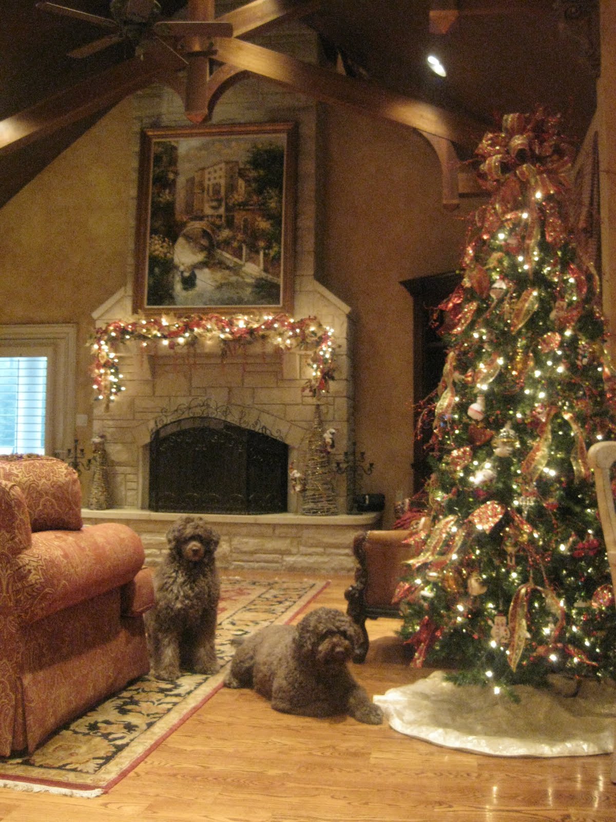 Kristen's Creations: ~~An Elegant Christmas~~ This home is a Must See!!