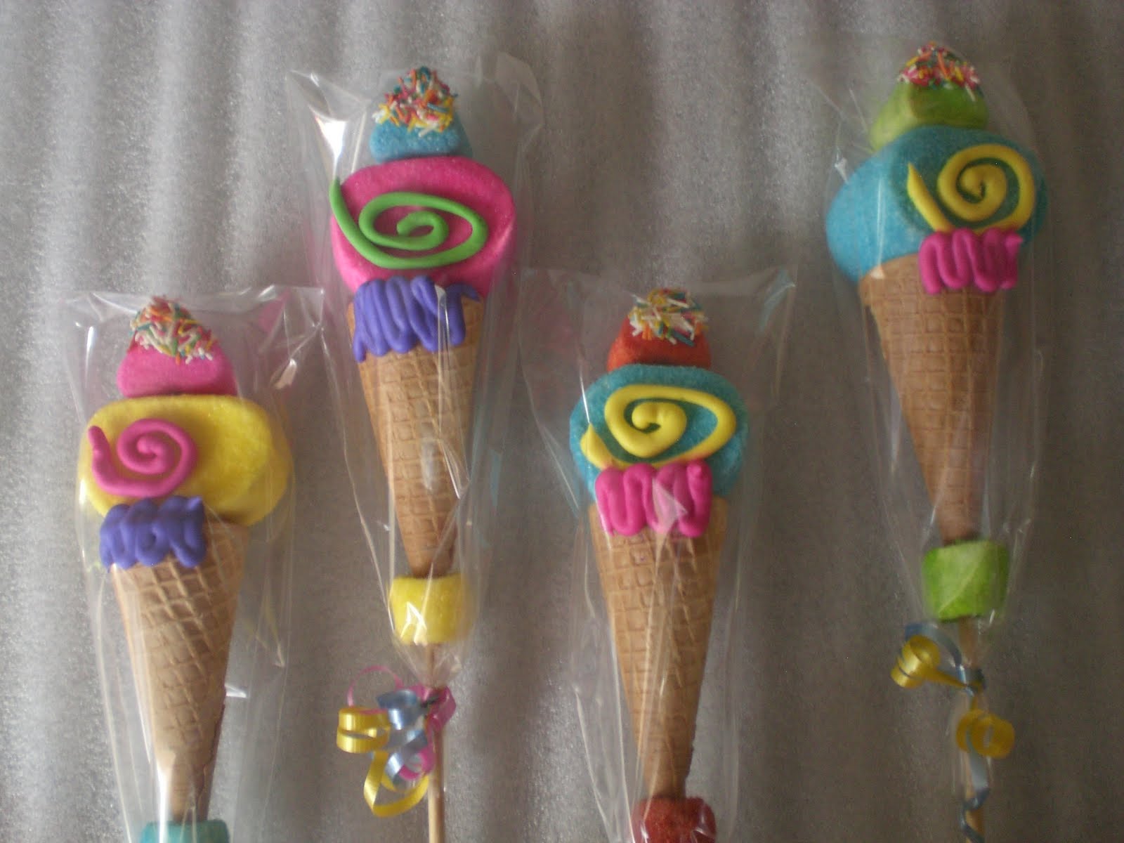 Paletas de Karamelo: Cono de Nieve dulce