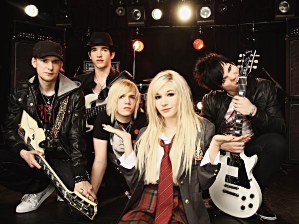 Punk rock vestimenta de mujeres - Imagui