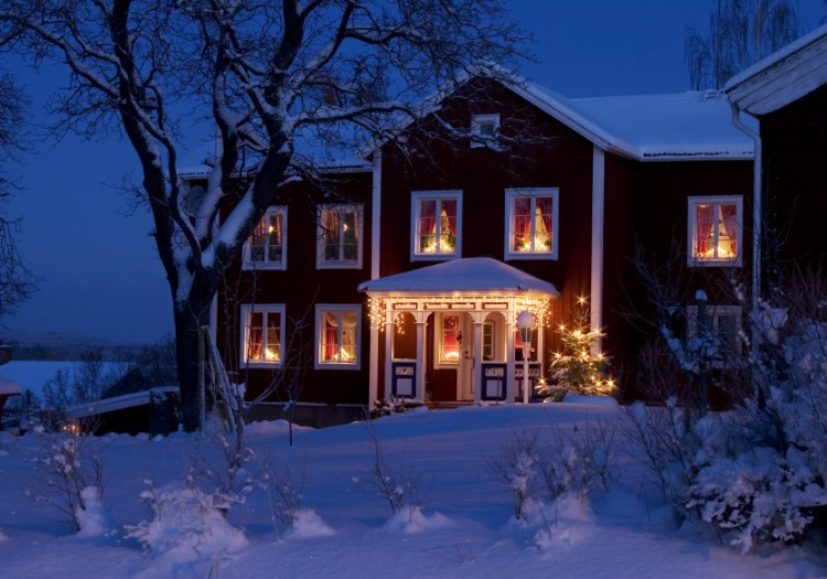 Bits and Pieces: All I want for Christmas is...Part II