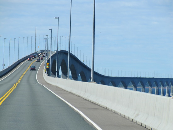 Confederation Bridge in its entirety : r/canada