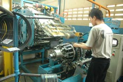 Mau Tau... Bagaimana Proses Produksi Pembuatan Ban Motor?? - Informasi ...