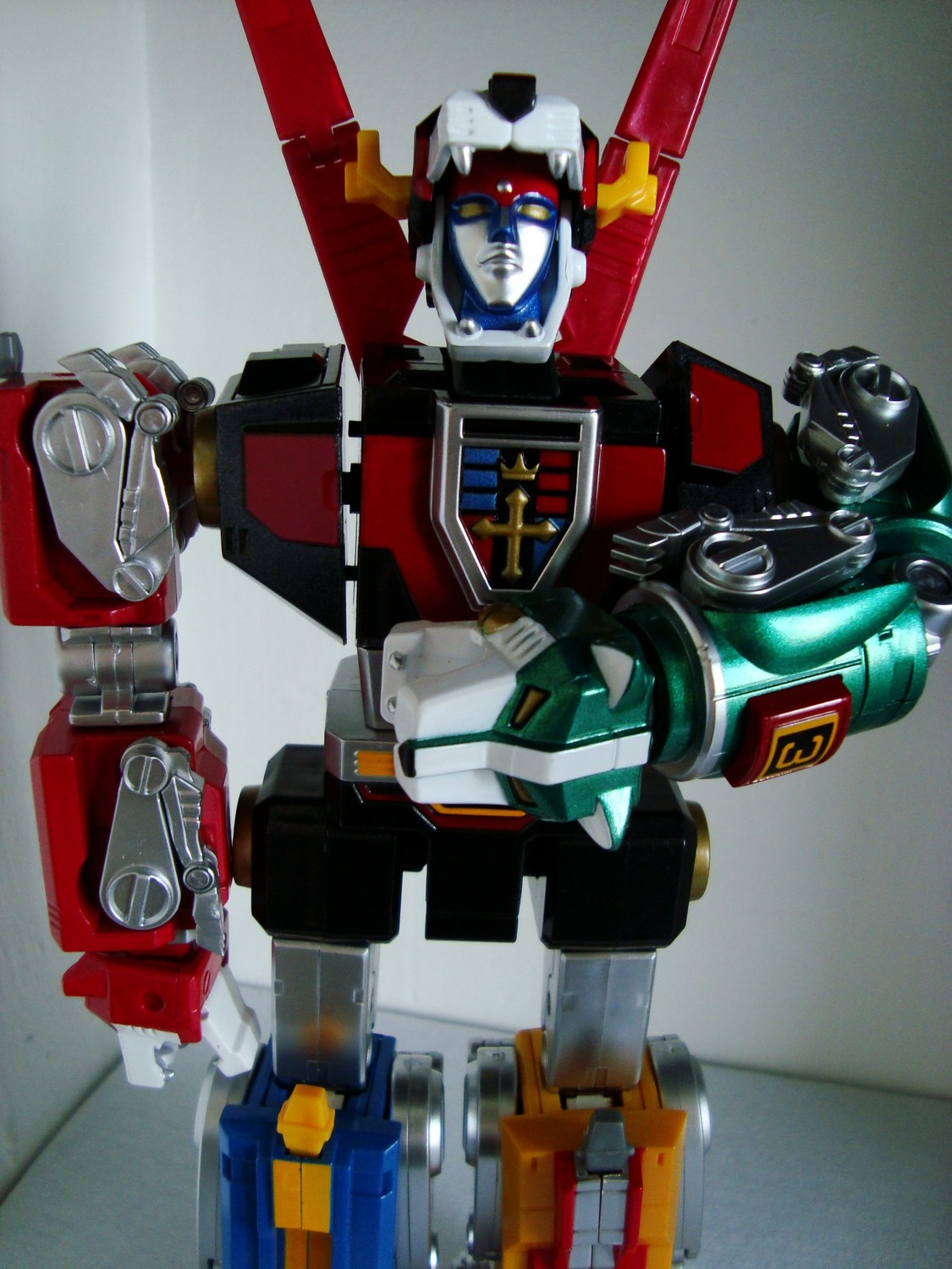 SUPER SHOGUN: VOLTRON 25TH ANNIVERSARY METALLIC GIFT SET - TOYNAMI