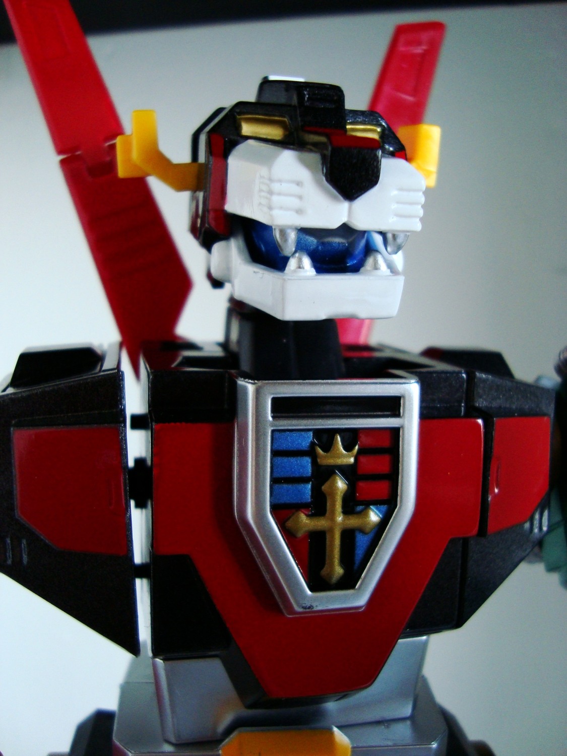 SUPER SHOGUN: VOLTRON 25TH ANNIVERSARY METALLIC GIFT SET - TOYNAMI