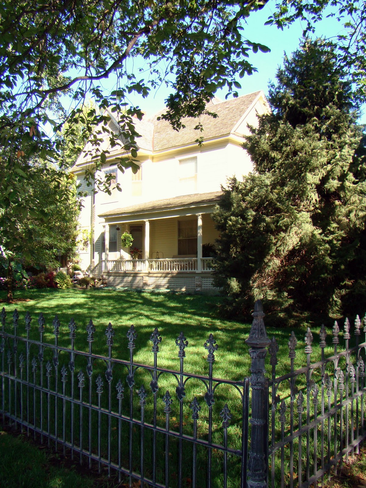 Kathy's Picks: Beautiful and Delightful Homes and Gardens: #1 ...