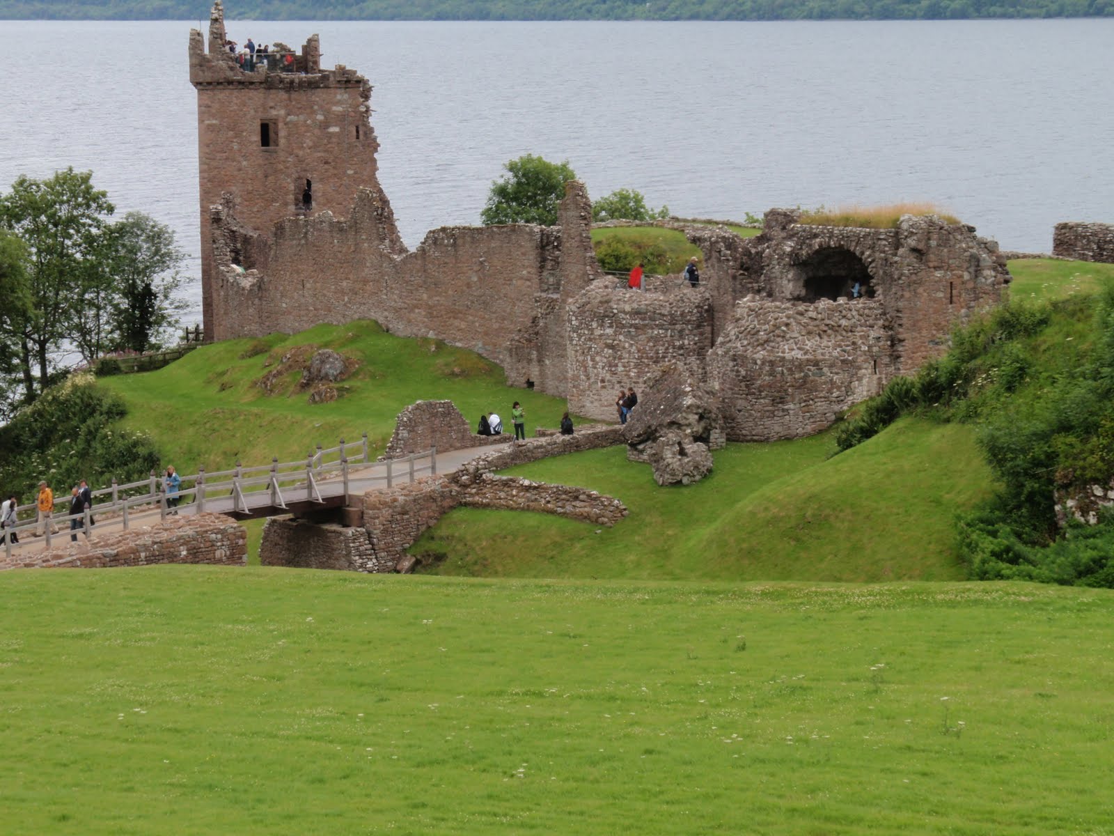 rondreis schotland: dag 6 FORT WILLIAM/FORT AUGUSTUS/URQUHART CASTLE