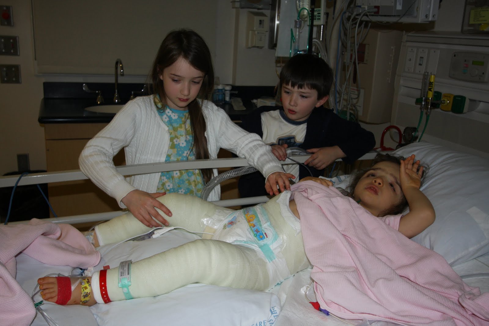 Ainsley Rae - Happy To Be Me: Birthday Saved!