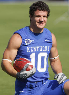 Aaron's UK Football Blog: Matt Lentz gives up football