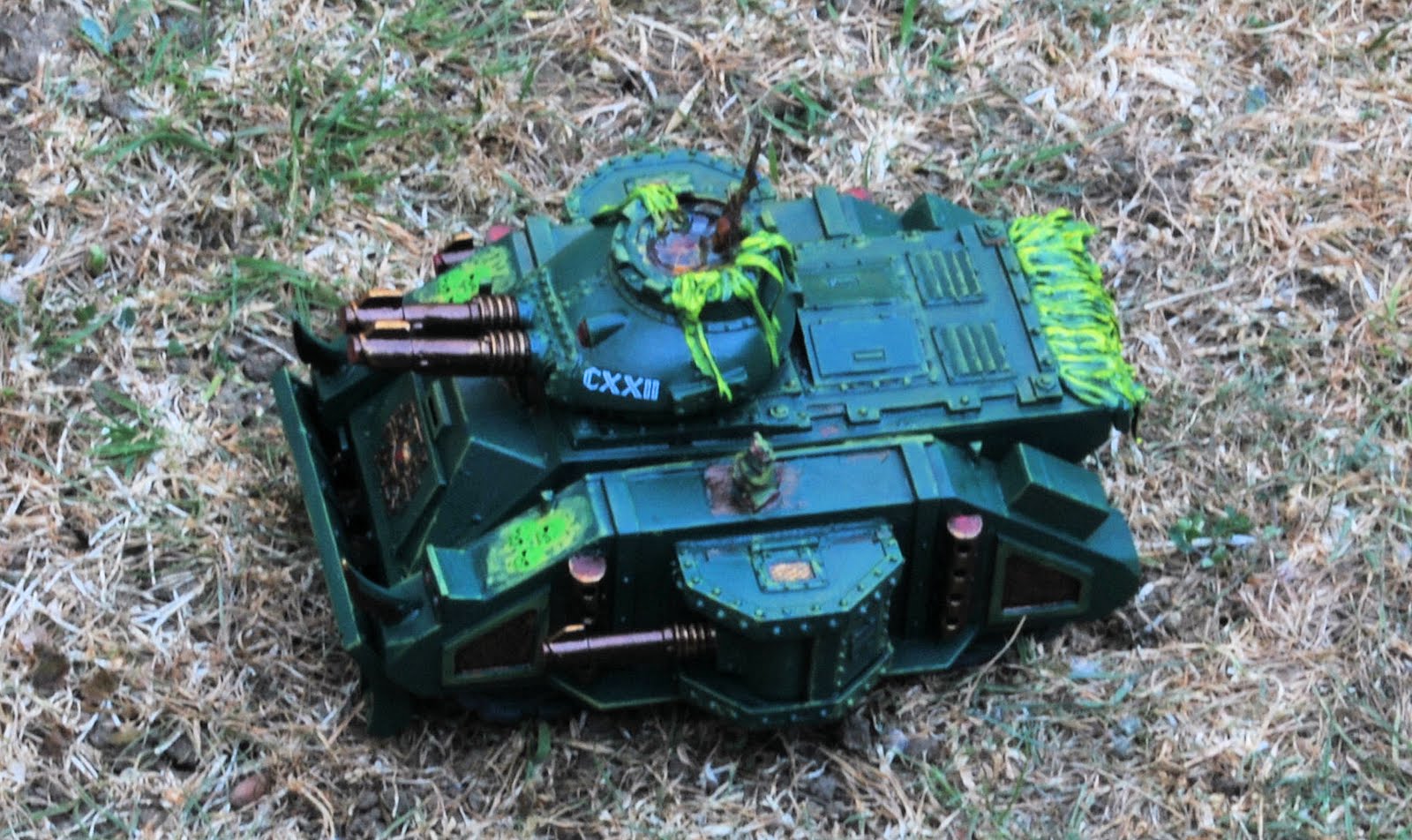 John's Toy Soldiers: Mortis - Nurgle Predator