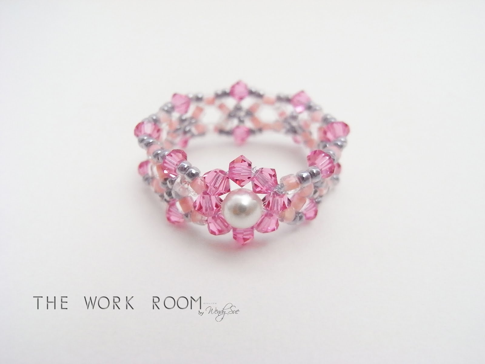 The Work Room: TWR045 Dainty Flower Ring Band Tutorial