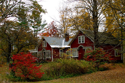 Brattleboro: red house in autumn