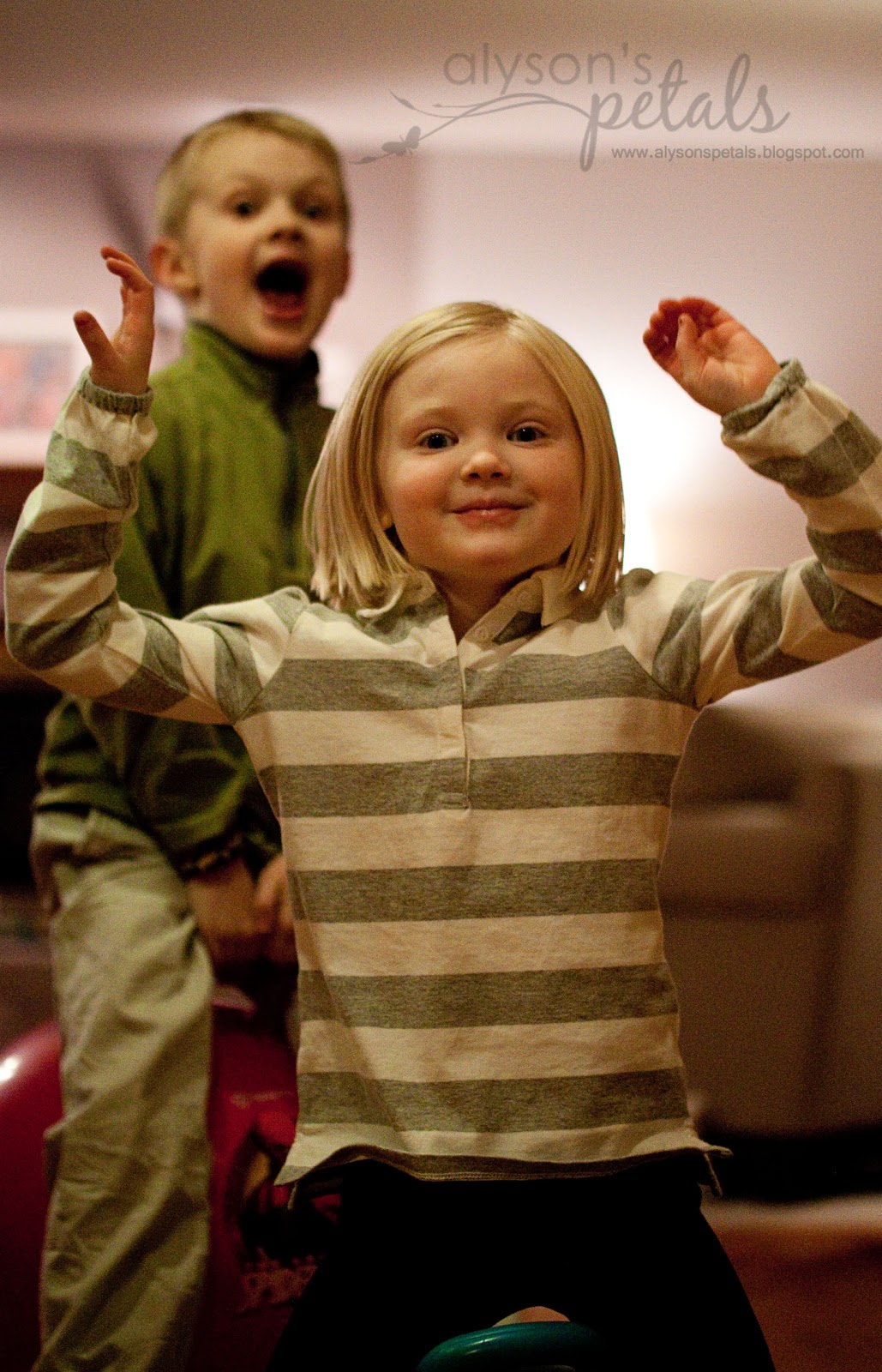 Alyson's Petals: Sweet Shot Tuesday {Bouncing Kids}