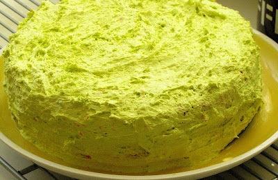 A Schott of Class: The Prettiest Disgusting Cake in the World!