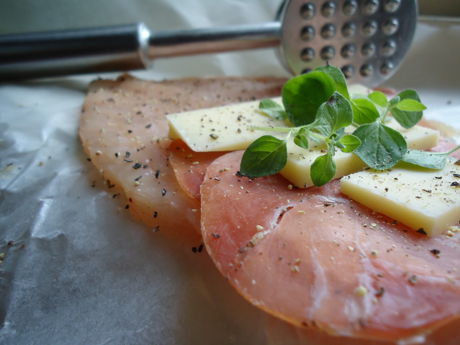 LCHF-bloggen: Banket kylling med ost og skinke