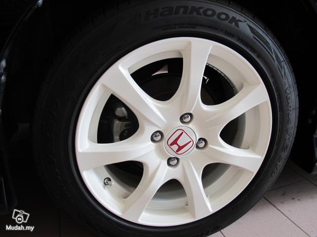 Pusaka Jalanan: 15 inch Honda Type R FD2R White Sport Rim