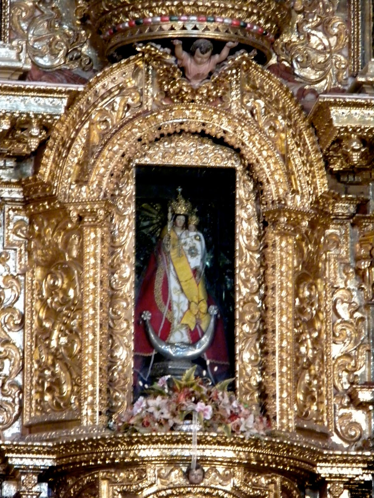 Moving to Ecuador: Virgin of El Quinche