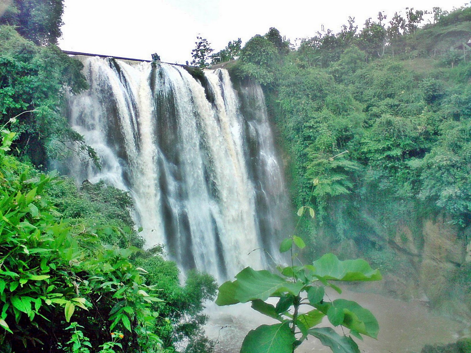 Rea-Reo Mbolang: Air Terjun Nglirip (Tuban-Jawa Timur) Rea-Reo Mbolang: Air Terjun Nglirip (Tuban-Jawa Timur)